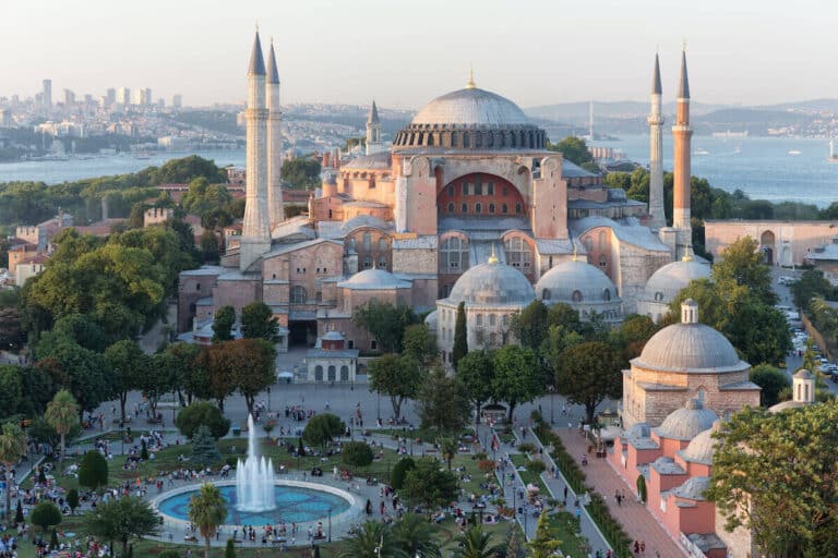 30 Best Historical Places in the World to Visit